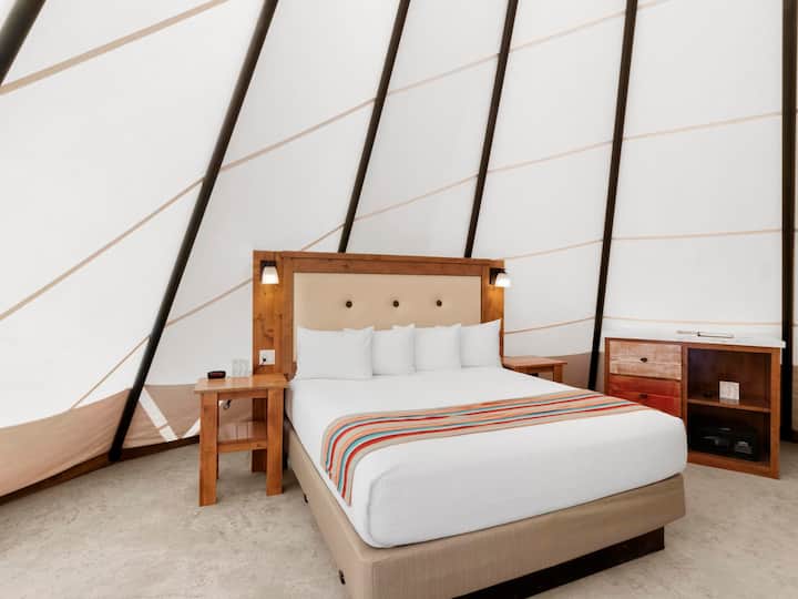 Tipis At The Bluff Dwellings Resort - Utah