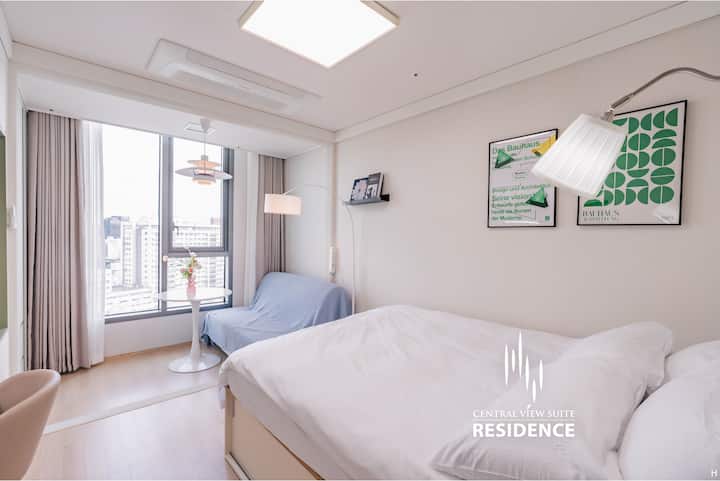Penthouse, Fully Optioned Residence With Greatview - Seoul