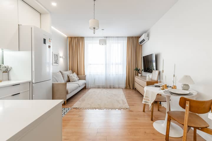 King Size Bed · Cozy · 300m From Shopping Mall Adk - Kazakhstan