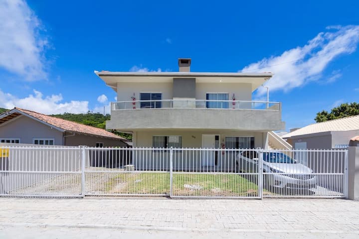 Próximo Mariscal E Quatro Ilhas - Bombinhas