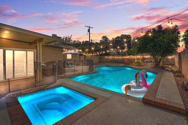 Pool|hottub|gameroom & Firepit | Riverside Retreat - Riverside, CA