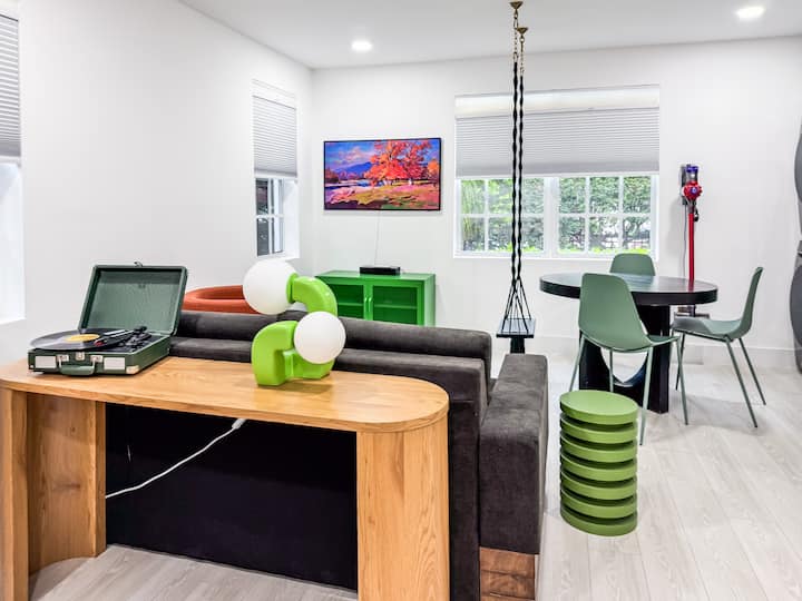 (Marley 108) Miami Beach, Guests' Favorite! Pool! - Miami Beach, FL