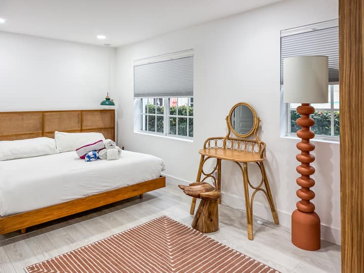 (Marley 108) Miami Beach, Guests' Favorite! Pool! - Miami Beach, FL