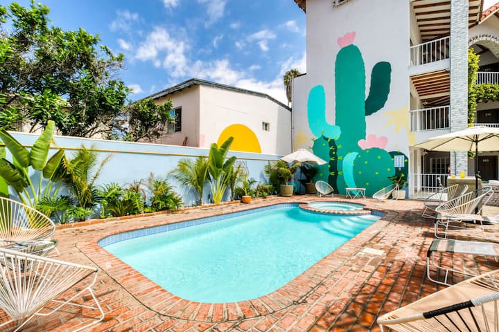 Sunny Stay | Poolside Vibes | Near The Beach - Ensenada
