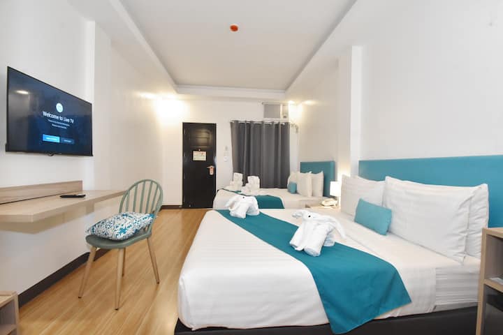 Beach Front Superior Room With 2 Queen Beds - Malay