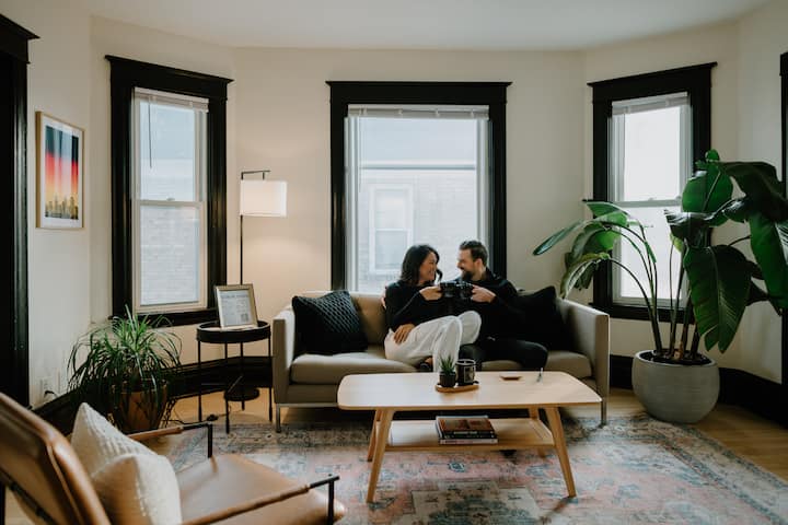 The Nordeaster / 1br+den In Ne Arts District - Minneapolis, MN