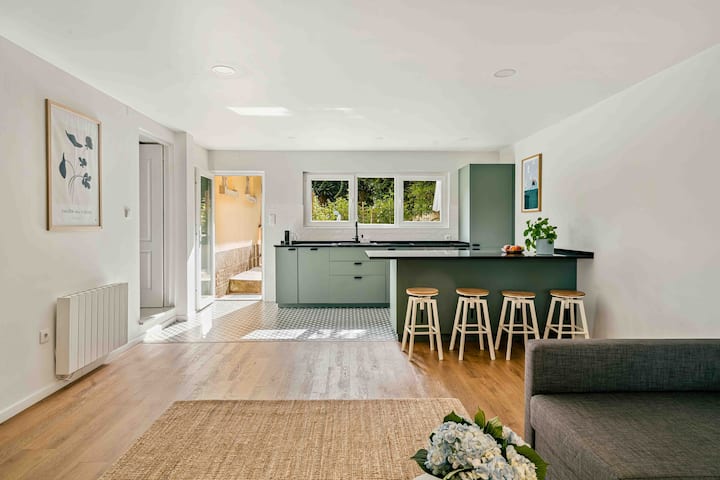 Cozy Guesthouse In Cascais Center - Cascais