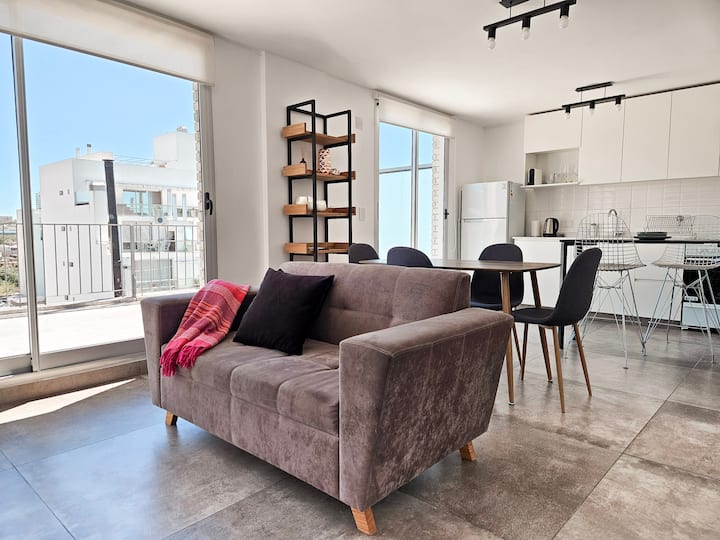 Luminoso Y Moderno Dto Cerca Del Centro - Córdoba, Argentina