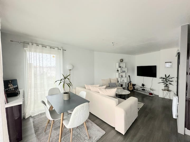 La Nova - Appartement Cosy Et Calme | Parking - Carquefou