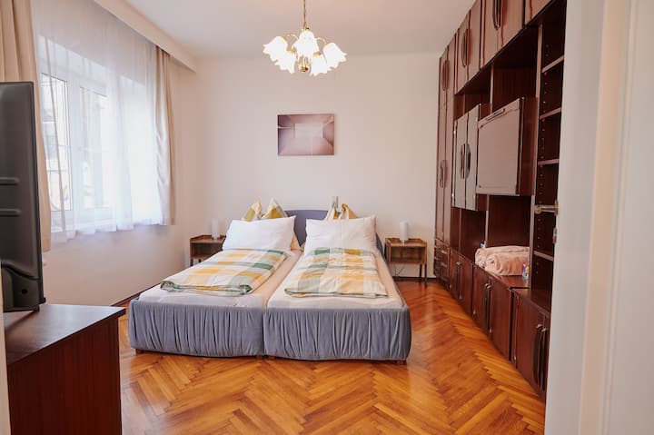 "Zentral Gelegene Wohnung Nähe Augarten" - Graz