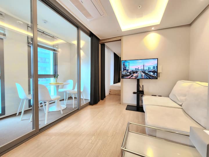 L24-5[newly Built][핵심번화가/해변5분/지하철역 3분/짐보관] - Busan