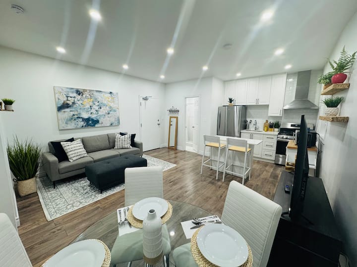 Stylish Corso Italia 2 Bdrm Apt  Close To Subway. - Toronto