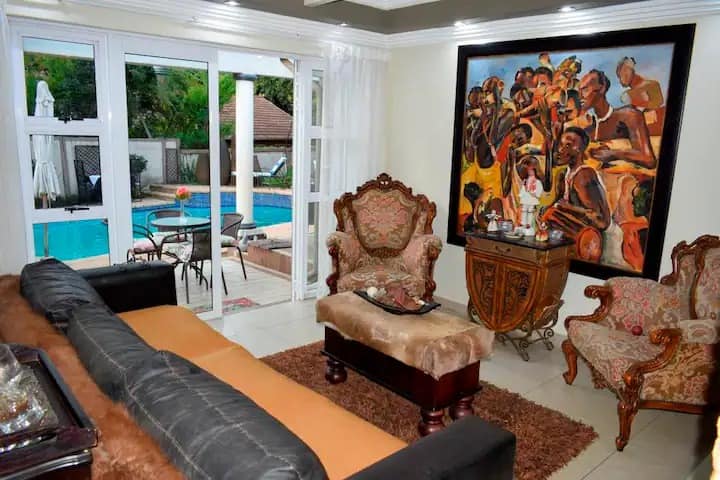 Frederick's Place Flamingo Suite - Pretoria