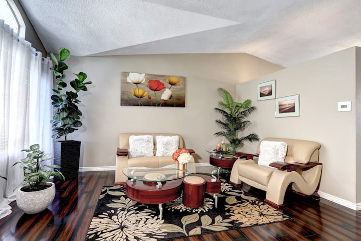 Brighthaven@ Greenvalley Ranch Entire Space, 3br - Denver Airport (DEN)