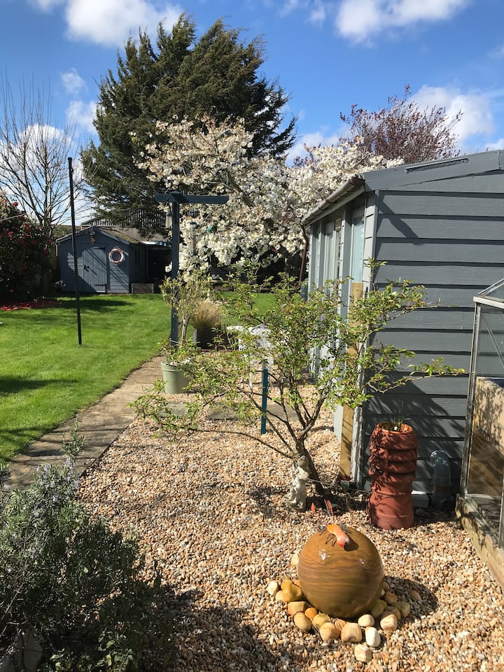 Cosy Fisherman Hut 27, Breakfast Provided - Deal