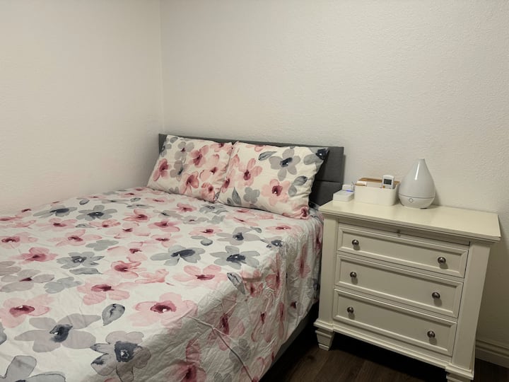 City Center Private Room W/ Indv Ac - Diamond Bar, CA