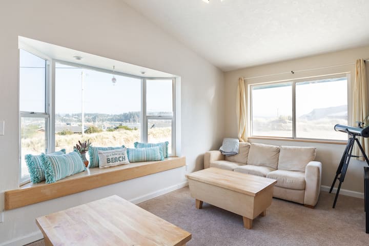 The Beach House! - Waldport, OR