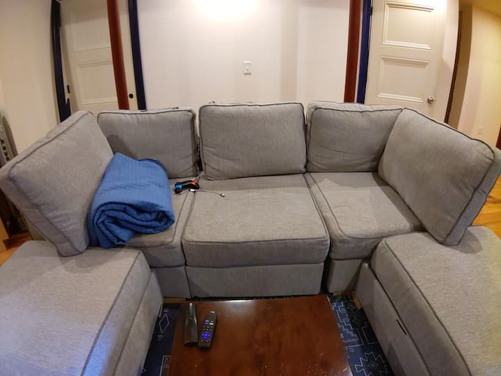 Sunny And Spacious In Quiet Area - Boston, MA