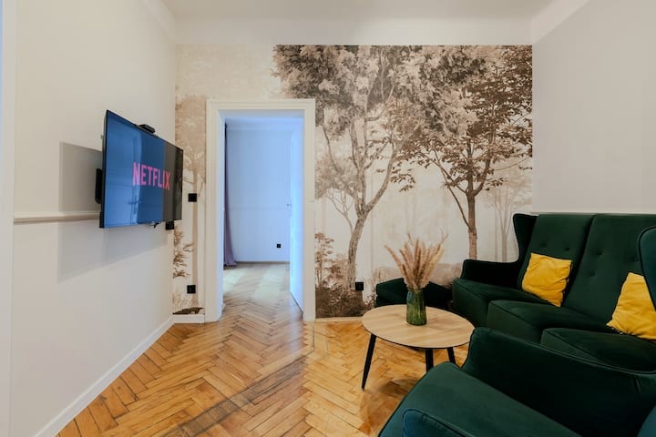 3 Bedrooms & Living Room+balcony, Central Apt,8prs - Cracovia