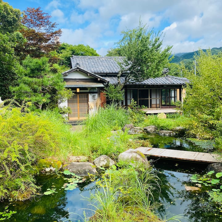 Exp._co-onsen 新しく開発された古民家で、専用の温泉、サウナ、庭園付き - Atami