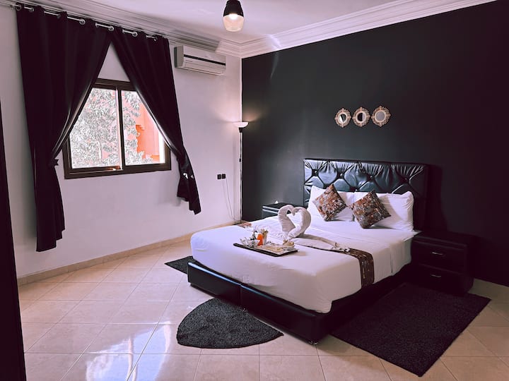 City Center Luxe, 2 Mins From Airport - Ouarzazate