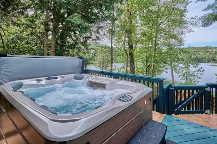 Lakeview Cottage With Hot Tub In Smallwood - Bethel, NY