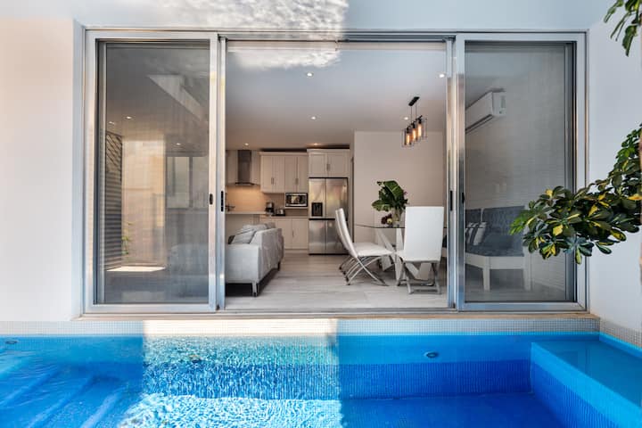 North Beach Casa Moderna & Beach Club Included - Isla Mujeres