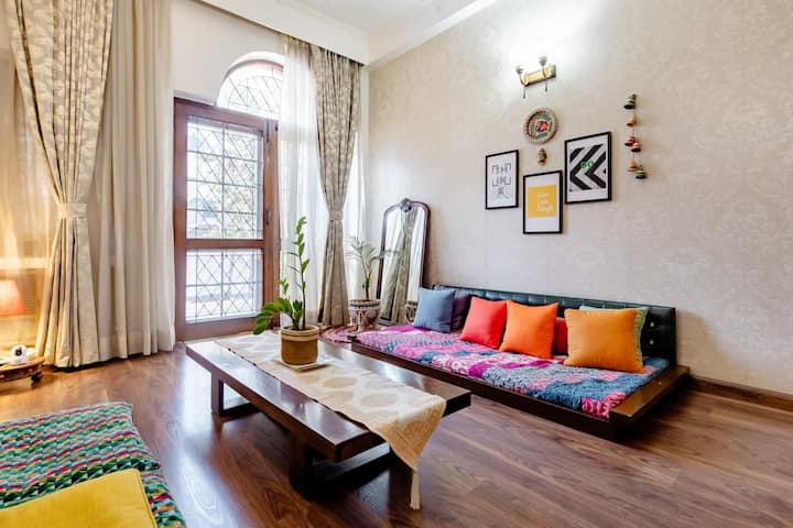 Comfortable Stay In South Delhi, Kalkaji - New Delhi