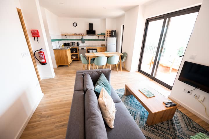 First Floor Apartment - River View Terrace & Bbq - Sertã
