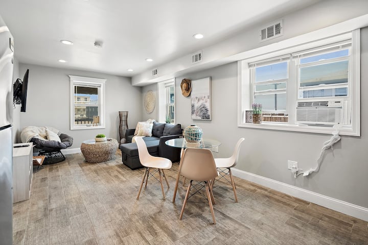 Luxury Suite By The Boardwalk, Steps To The Beach - Toms River, NJ