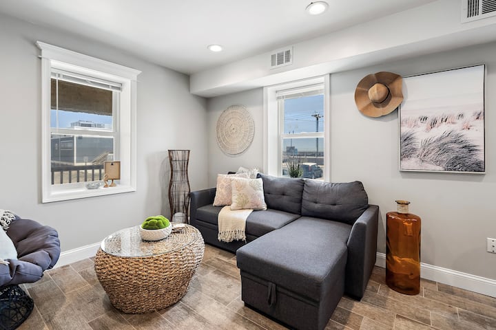 Luxury Suite By The Boardwalk, Steps To The Beach - Seaside Heights, NJ