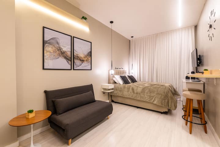 F1302 - Studio Reformado Prox. Av Paulista - Liberdade