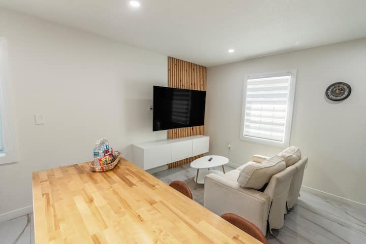 Biloxi - Close To The Action - Biloxi, MS