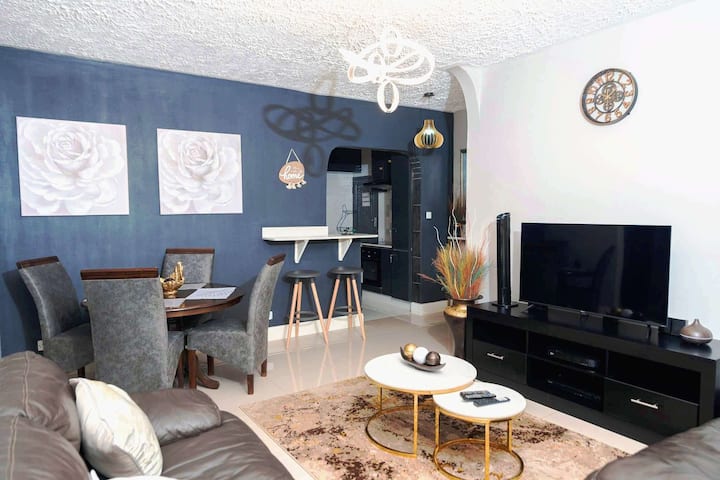 Becky's Exquisite Apartment - Harare