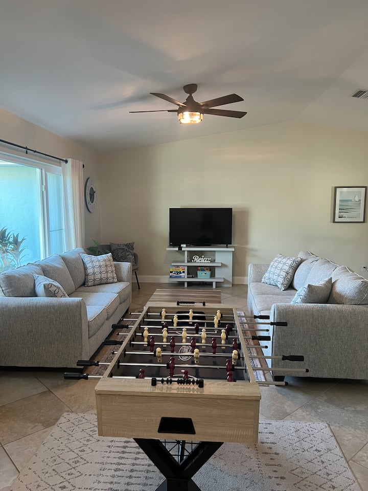 The Turtle House -Your Quiet Escape - Port Charlotte, FL