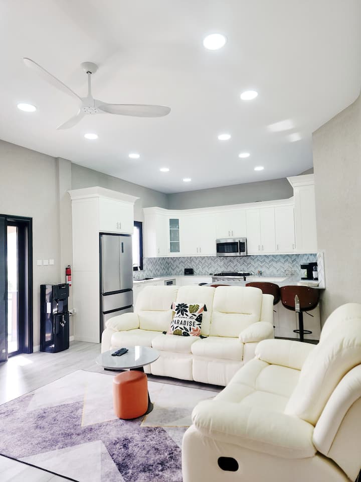2br Modern Golden Pear Villa Apt. W/ Pool - Granada