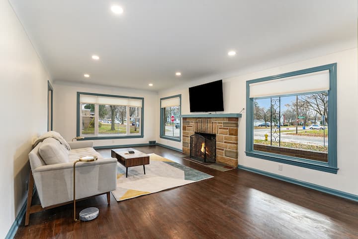 Fully Furnished Home In Gr - Grand Rapids, MI