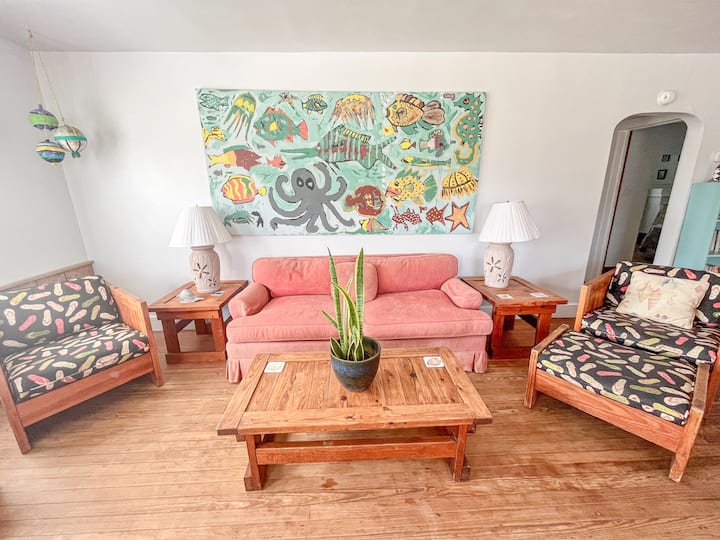 Vintage 1950s Cottage W/ Private Ocean Access - Nags Head, NC