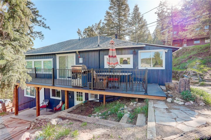 Downtown Evergreen. 2 Bd/1ba. Lower Unit Of Duplex - Evergreen, CO
