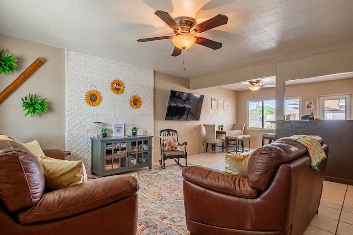 4 Seasons Fun! Family Retreat With Themed Rooms - Yuma, AZ