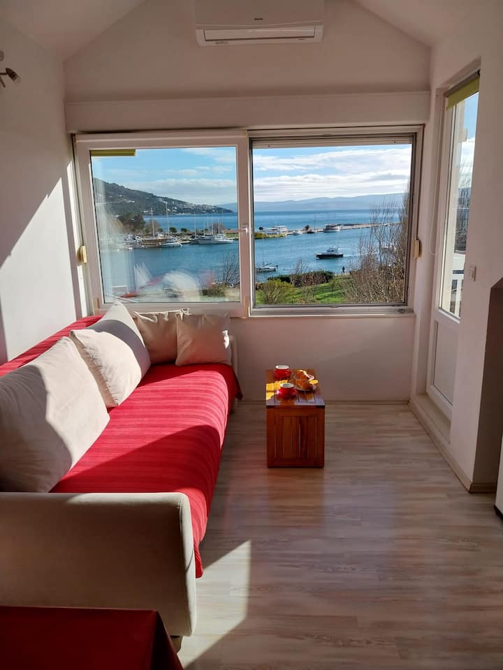 Sea View Apartment, Near Beach, 2+2 - Omiš