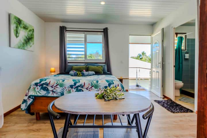 Fare Vaihere Lagon Sunset Raie Pastenague Pas Loin - Polinesia Francese