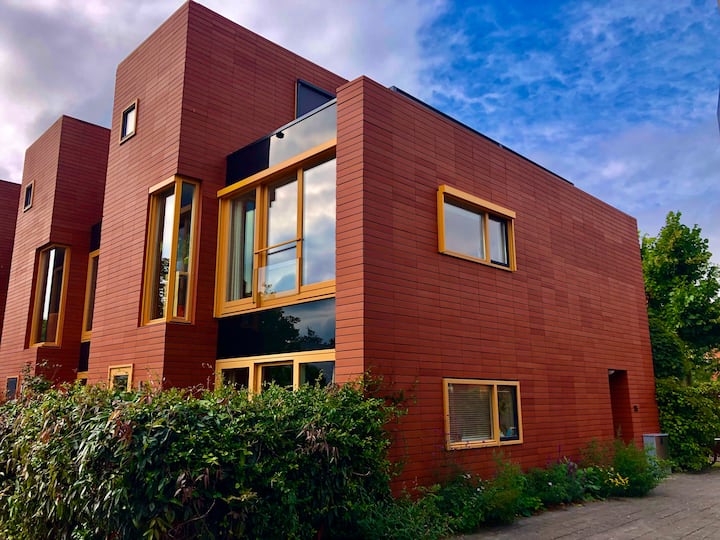 Ruim Familiehuis Met Tuin In Haarlem - Haarlem