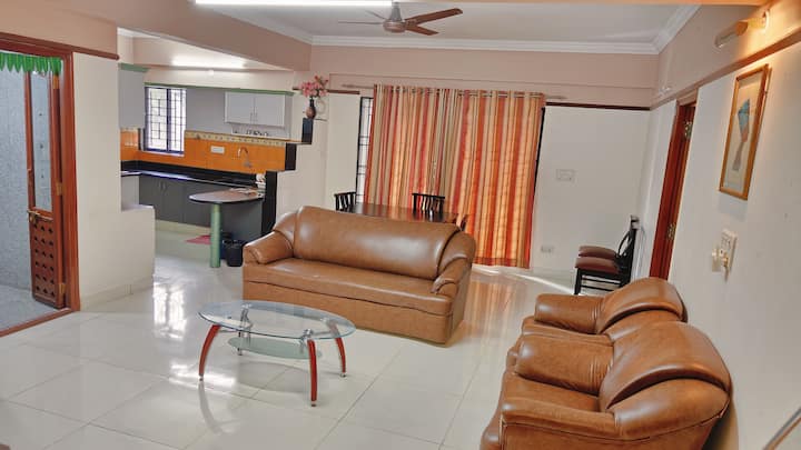 4 Bedroom Service Apartment In South Bangalore - Bangalore