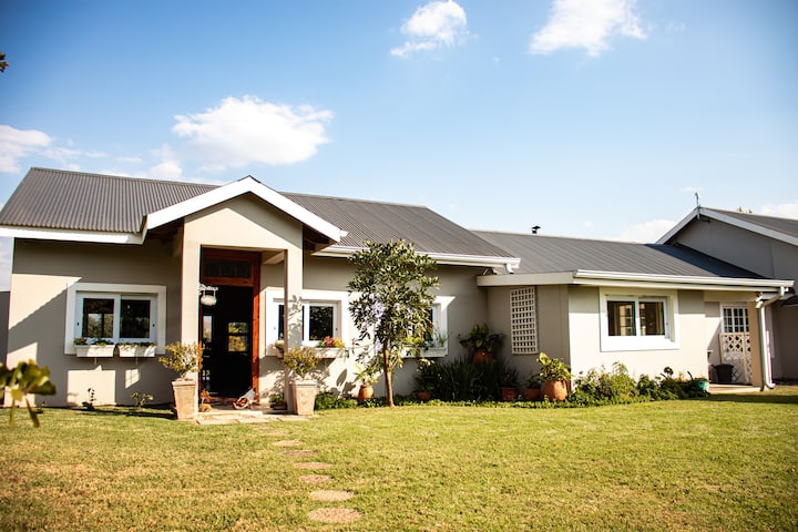 The Pin Oak Farmhouse @ Tranquility Farm - Cathkin Park