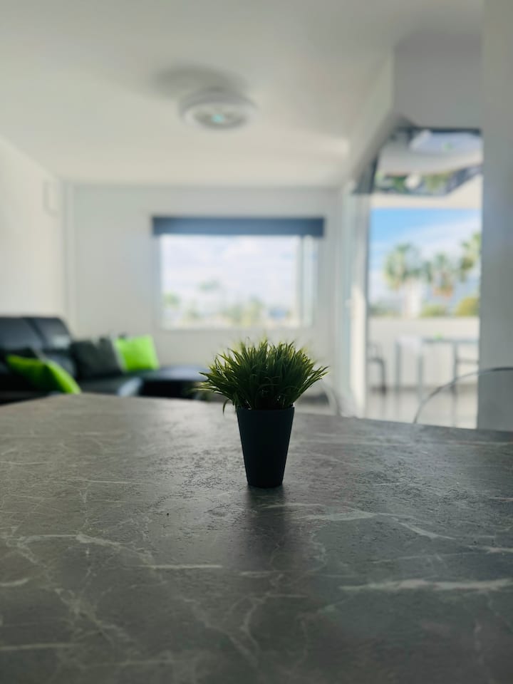 Room With Private Bathroom In Playa Del Inglés - Maspalomas