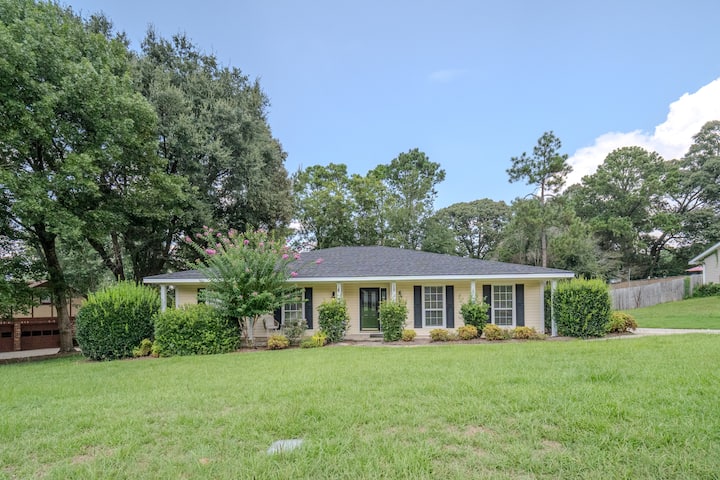 4 Bedroom Near Robins Afb - Warner Robins, GA