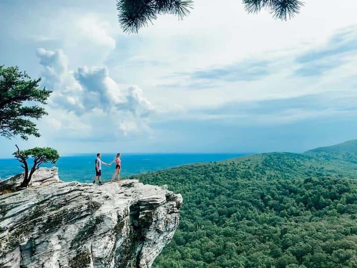 Unique Stay By Hanging Rock Park - Hanging Rock State Park, Danbury
