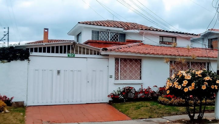 Casa Amplia, Cálida E Iluminada, Al Nte. De Bogotá - Bogota