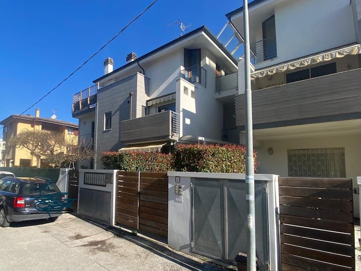 Attikino Con Grande Terrazzo - Fano